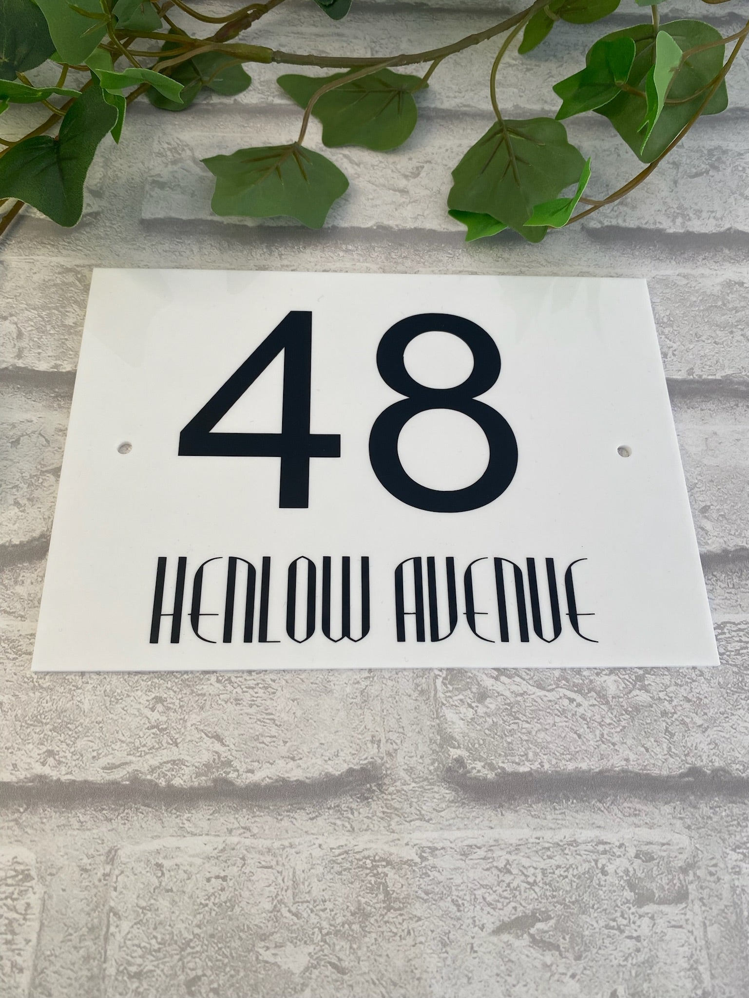 Classic Vinyl Personalised House Sign – Dakota Gray Designs